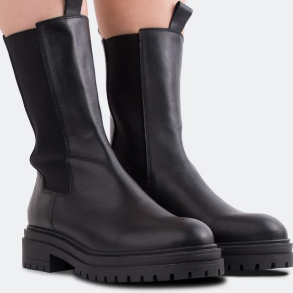 L'INTERVALLE | Shoes | Lintervalle Ollan Black Leather In Size 37 ...